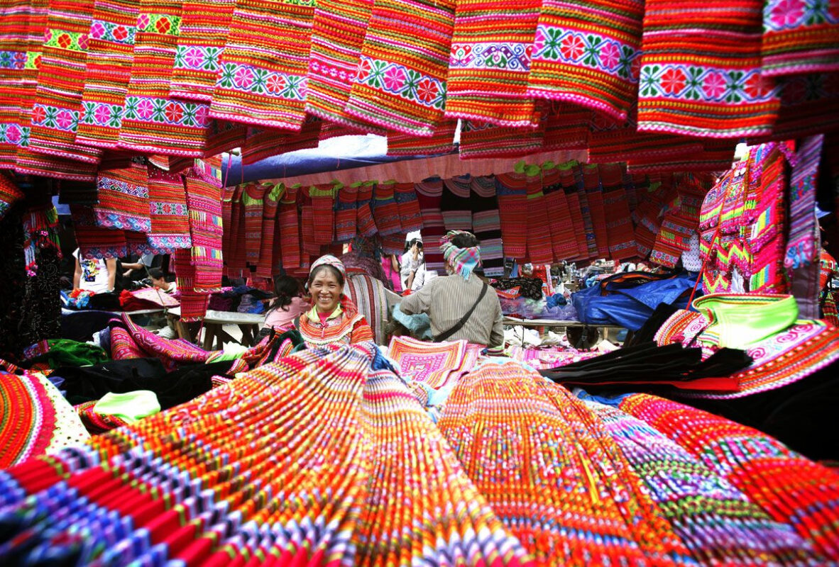 Bac Ha market – Sa Pa 2 days / 1night hotel – Vega Travel Vietnam